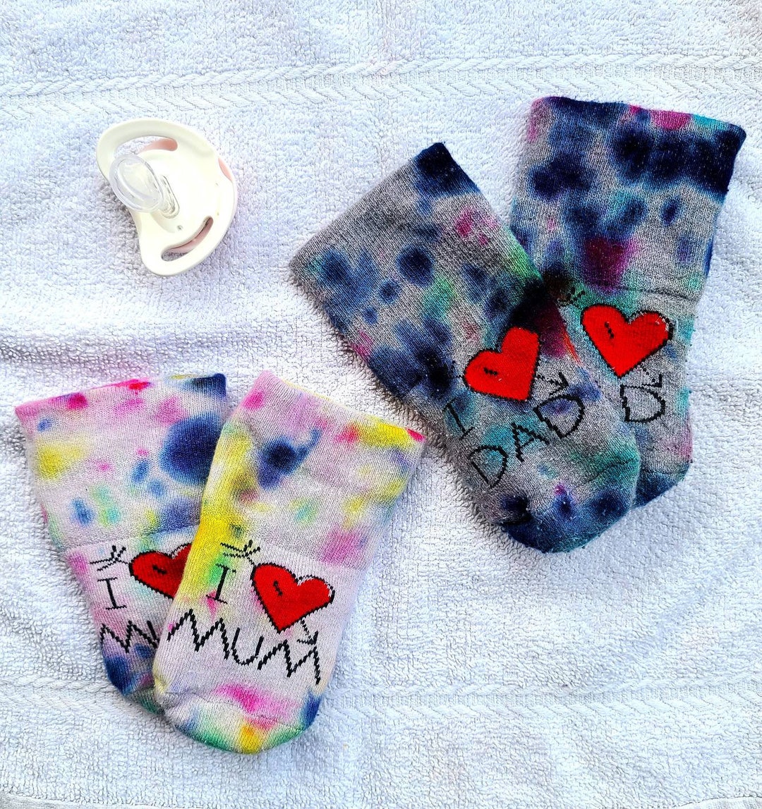 2xtiedye Baby Socks 'I Love Mom and Dad' Set // 2 Pairs of Batik Baby ...
