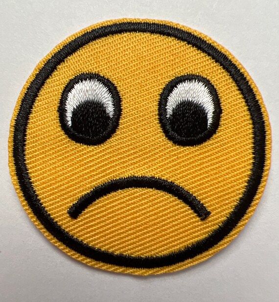 Trauriges Smiley Emoticon Emoticon Emoji Vektorsatz.