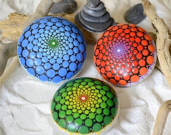 Hand painted stones | Etsy