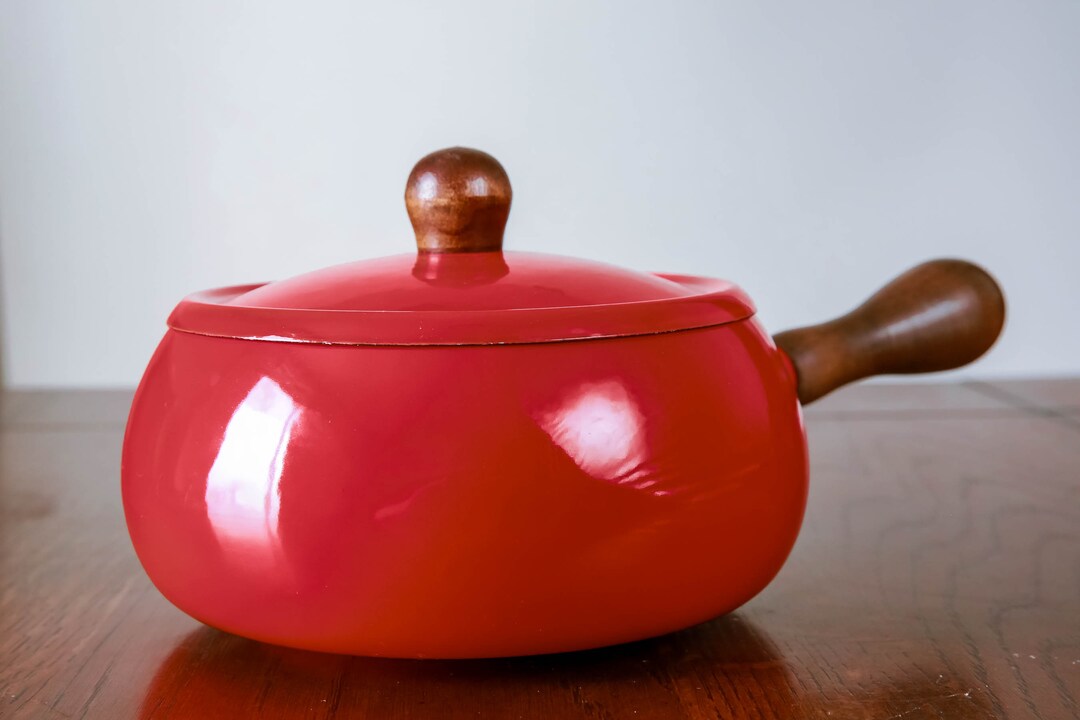 Red Poppy Red Fondue Pot 1970's - Etsy