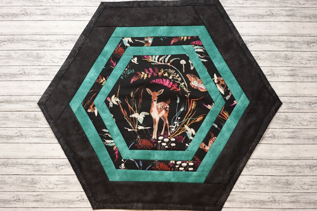 16x18 Inch QUILTED Tarot Mat, Altar Mat, Table Cover - Etsy