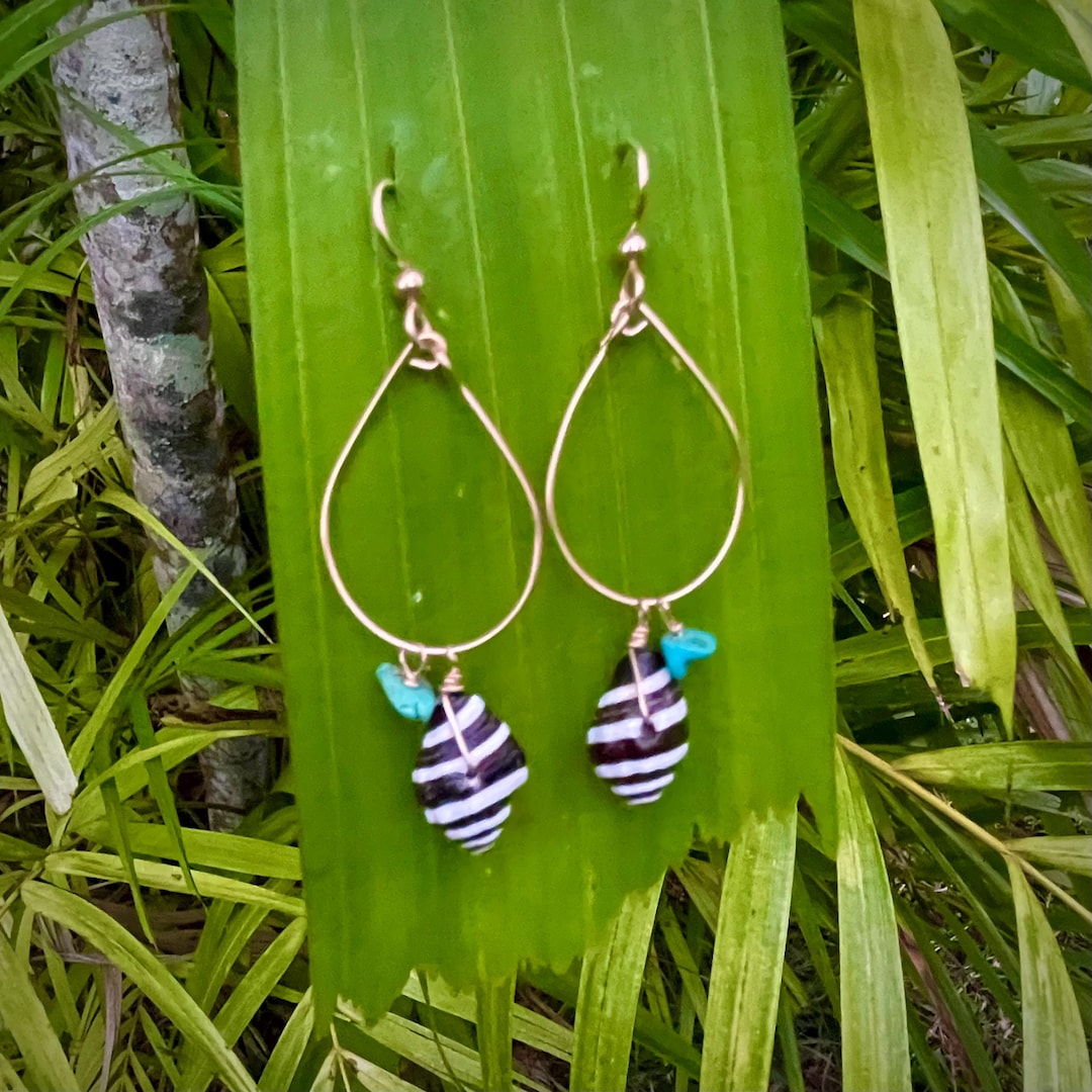 Teardrop Hoops. Beehive Shell and Turquoise. Gold Filled - Etsy