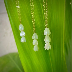 Triple Pikake Necklace. Mother of Pearl. Gold Filled - Etsy