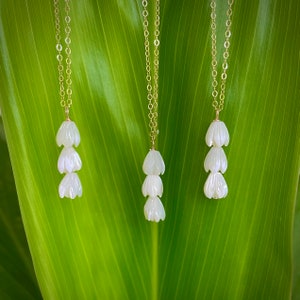 Triple Pikake Necklace. Mother of Pearl. Gold Filled - Etsy