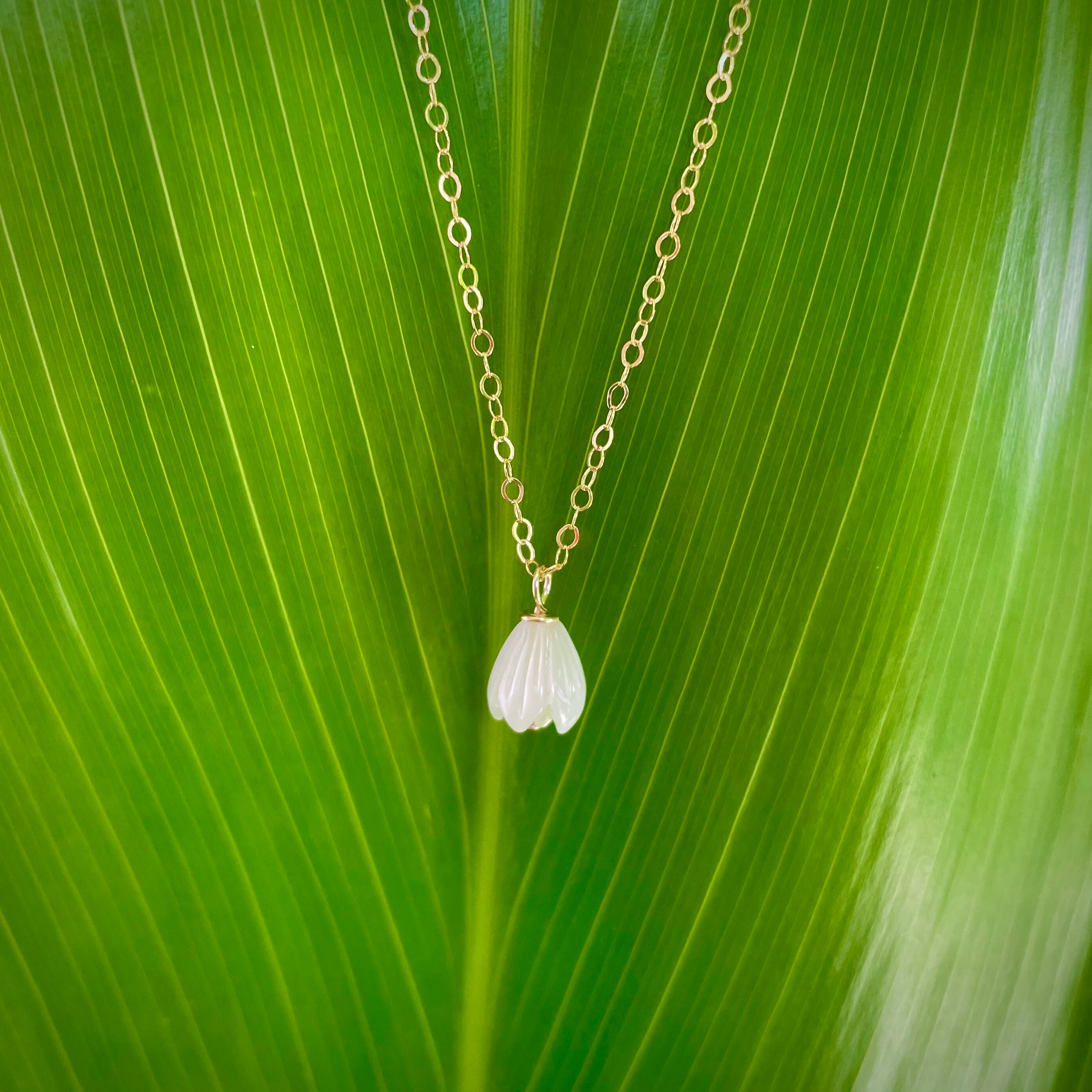 Single Pikake Necklace. Mother of Pearl. Gold Filled - Etsy