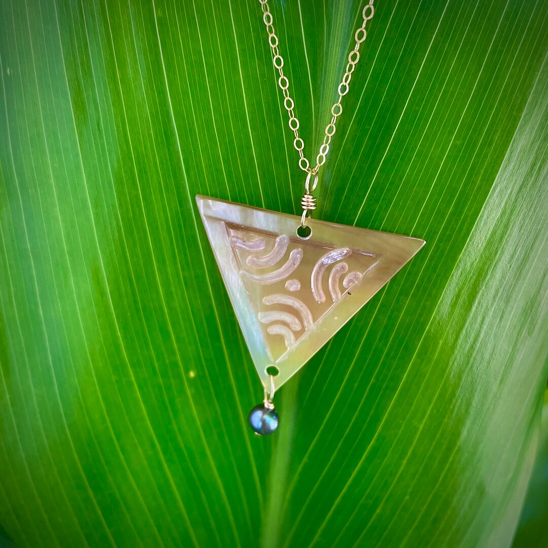 Mother of Pearl Triangle Necklace. Gold Filled - Etsy