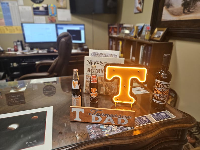 University of Tennessee Vols Power T Neon LED Light - 10" X 10" - Etsy