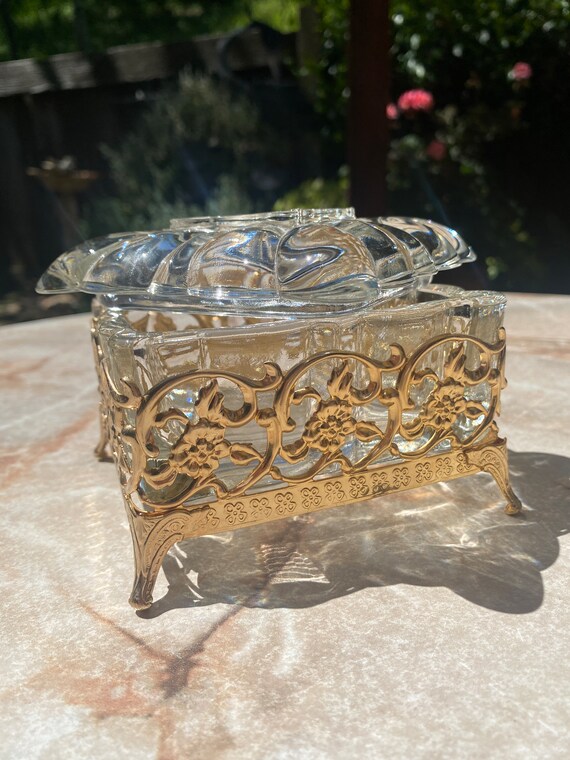 vintage gold filigree hollywood - Gem