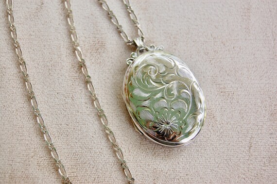 Birks Style Sterling Floral Locket, Hand Chased, Oval… - Gem