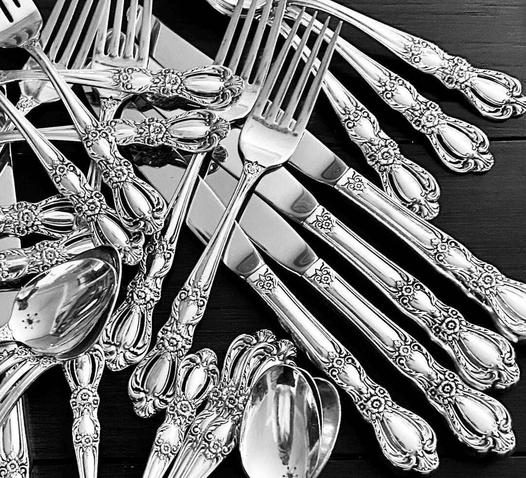 1847 Rogers Grand Heritage Silverplate Flatware Set: 77 Pcs, 12 Place ...