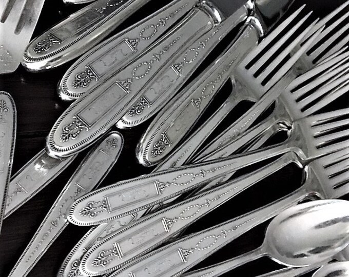 ONEIDA GROSVENOR SILVERPLATE Vintage Flatware Set, Service for 8 + 8 ...