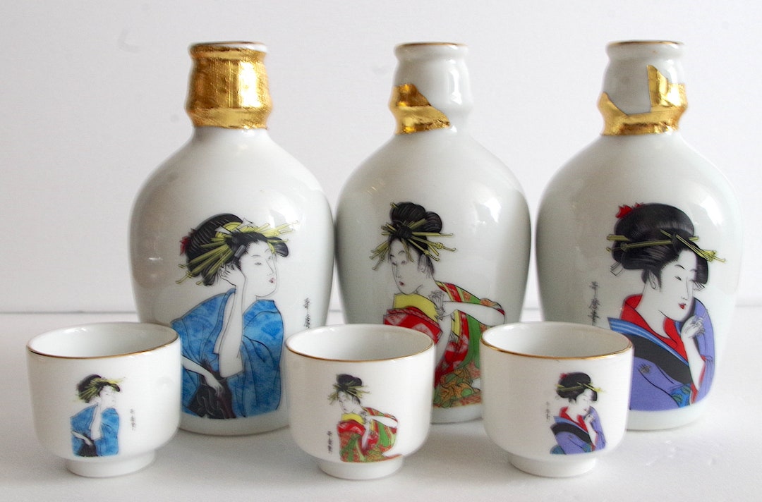 Japanese Geisha Sake Bottles With Cups - Etsy