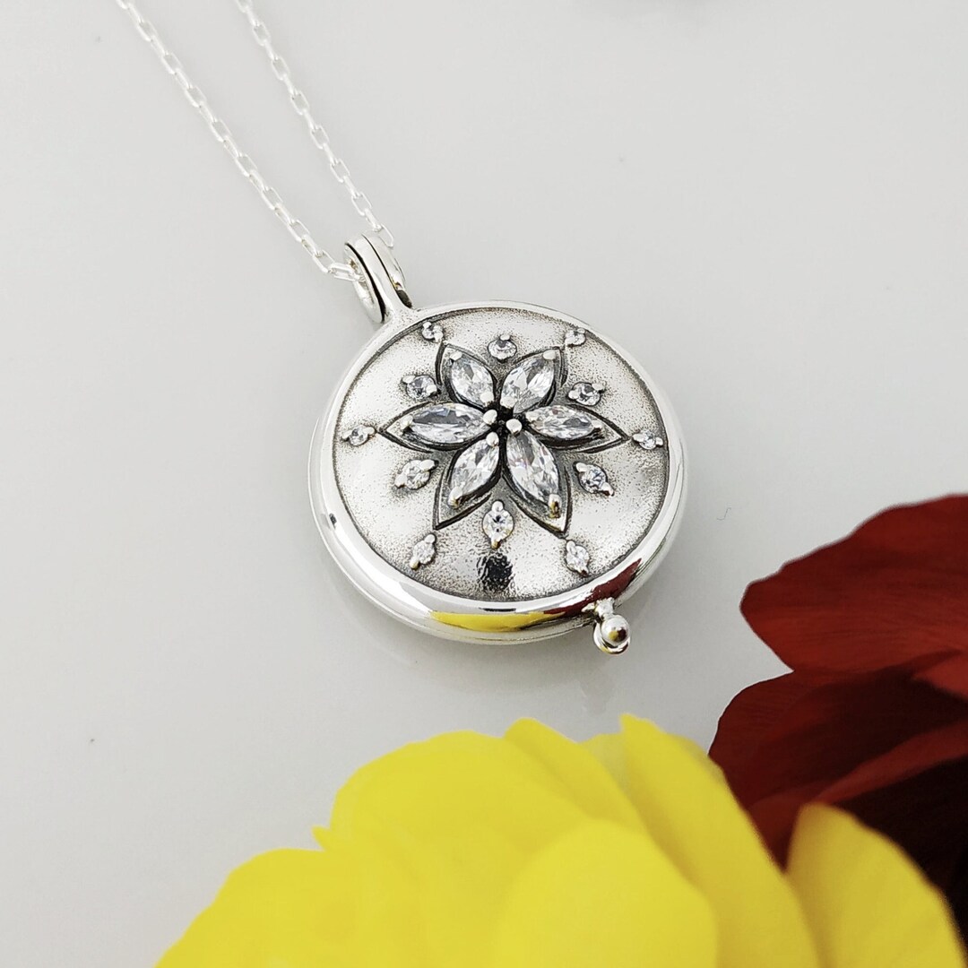 Personalized Sterling Silver Locket Necklace: Cubic Zirconia Star ...