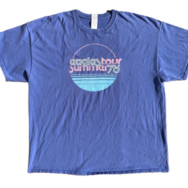2000s Graphic Tee - Etsy