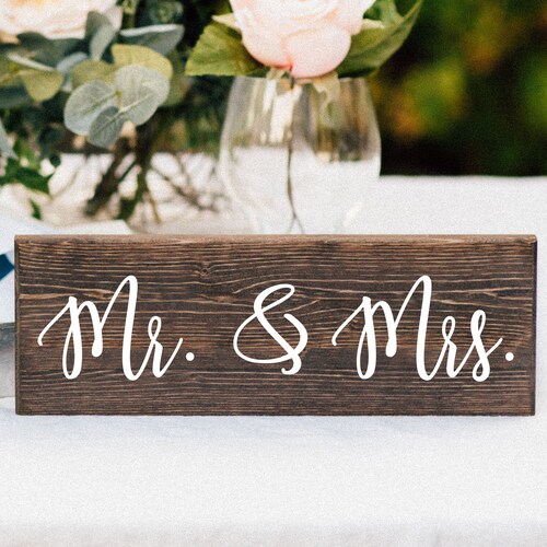Mr and Mrs Sign Sweetheart Table Sign - Etsy