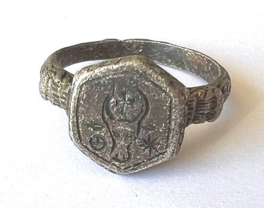 Ancient Medieval Seal Ring With Head of a Bull. Ancient Silver - Etsy
