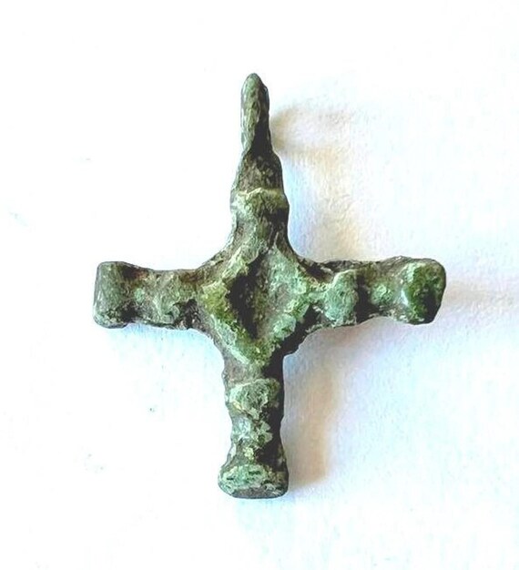 Ancient medieval bronze Viking cross. Byzantine artif… - Gem