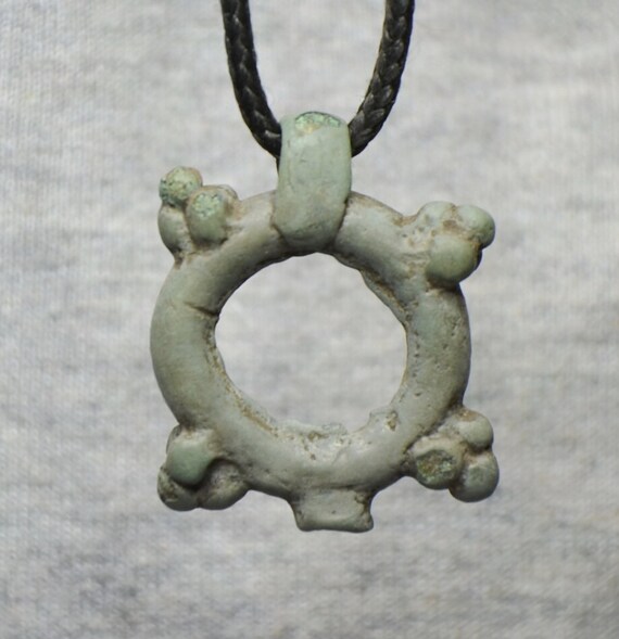 Ancient celtic ring money - Gem