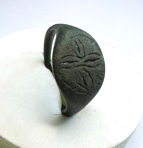 ancient medieval seal ring - Gem