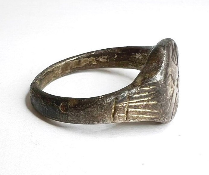 Ancient Medieval Crusaders Ring With Symbol in the Middle. - Etsy