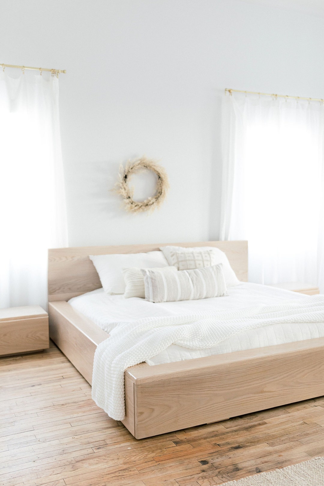 PENNY Platform Bedroom Set | Mid Century Modern Platform Bed With Night ...