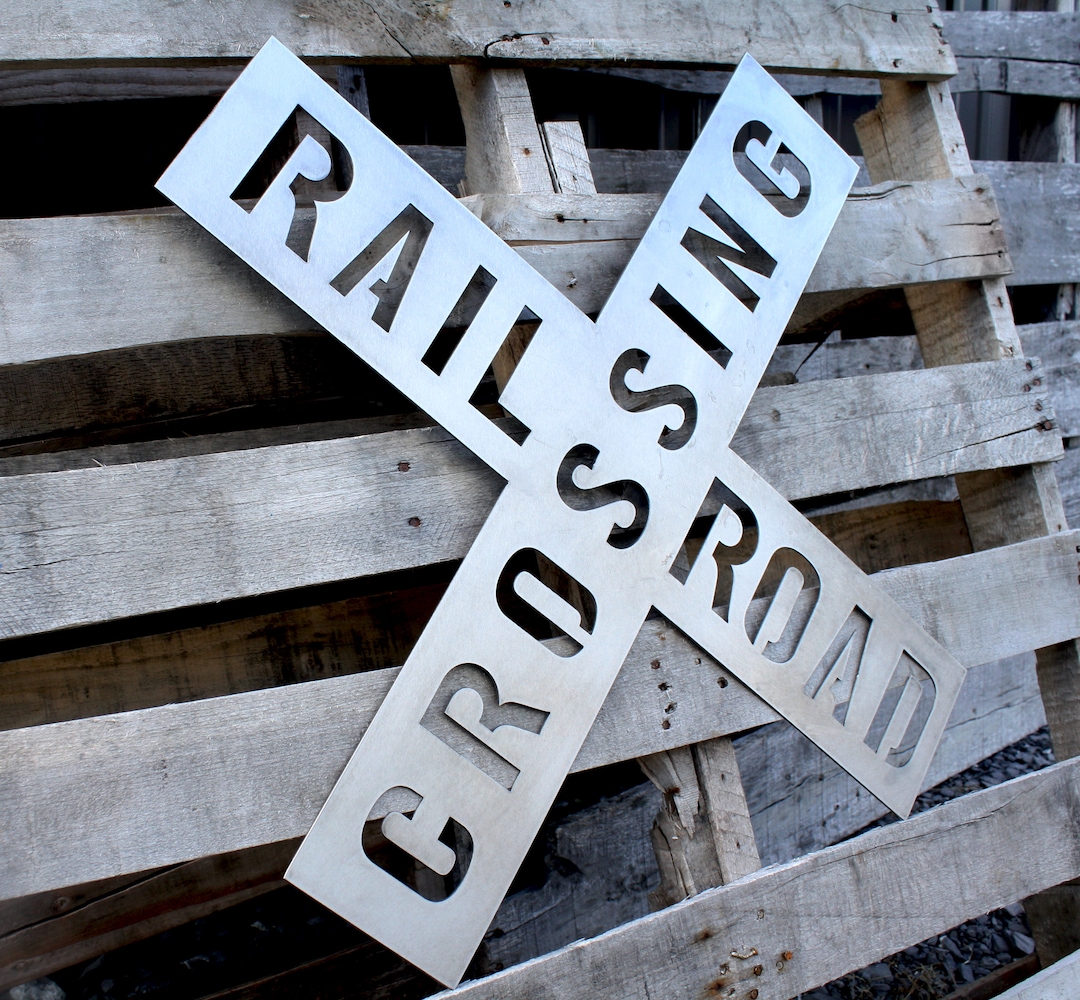Railroad Crossing Garage Sign Rust Patina Wall Plasma Art / Train Wall ...