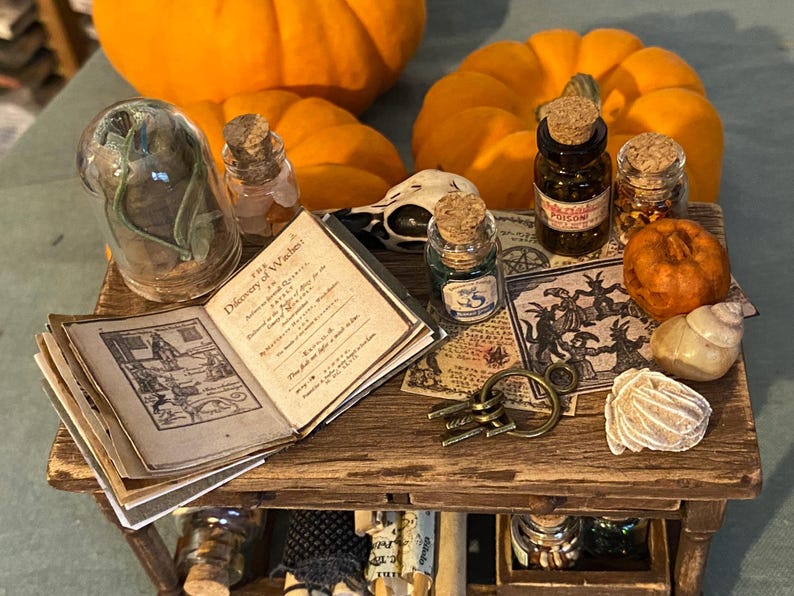 Witches Table - Etsy