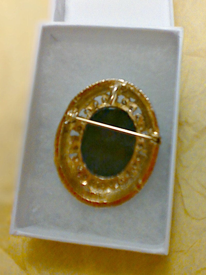 Vintage Gold Tone Filigree Little Boy Blue Brooch - Etsy