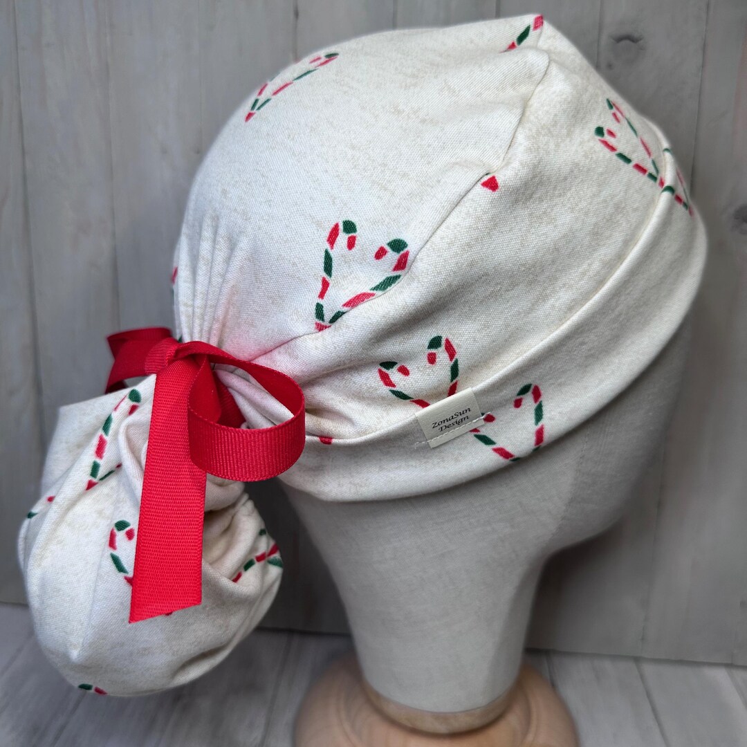 Candy Cane Hearts Ponytail Scrub Cap: Women's Christmas Cotton Jersey ...
