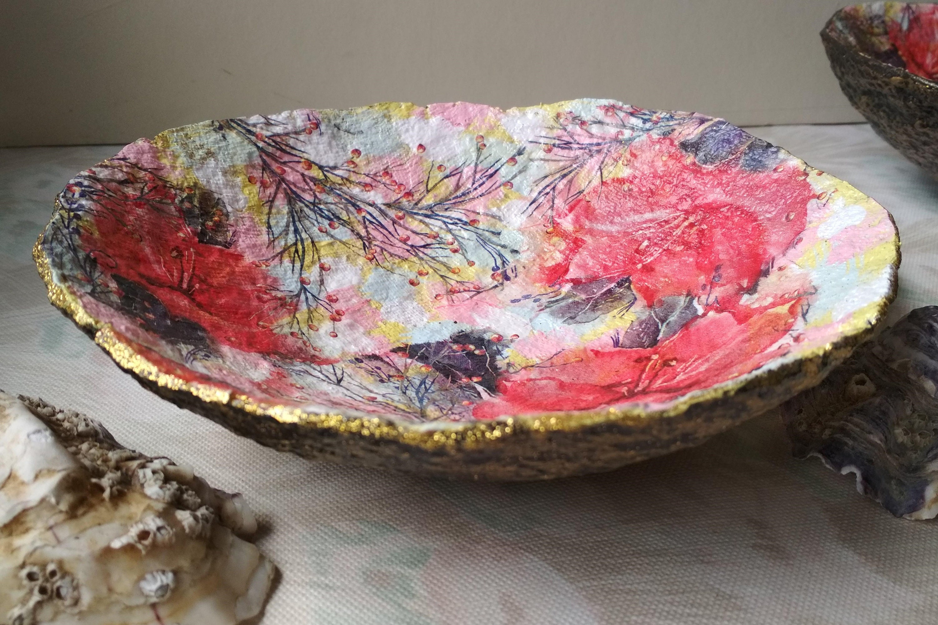 Set of 2 recycled paper bowls with a Christmas star. Amazing | Etsy