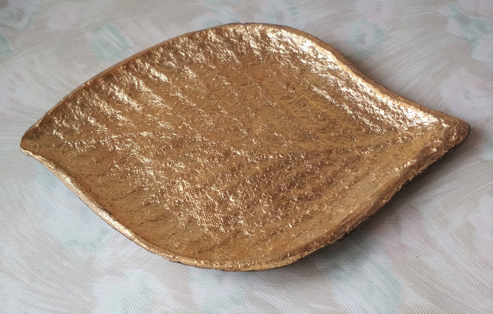 Golden Handmade Leaf-shaped Papier-mâché Plate Catch All Tray - Etsy