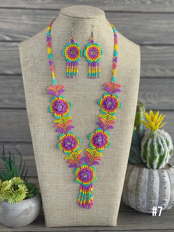 Beaded Artisanal Necklace. Floral Mexican Necklace Beaded Artisanal Necklace. Floral Mexican Necklace