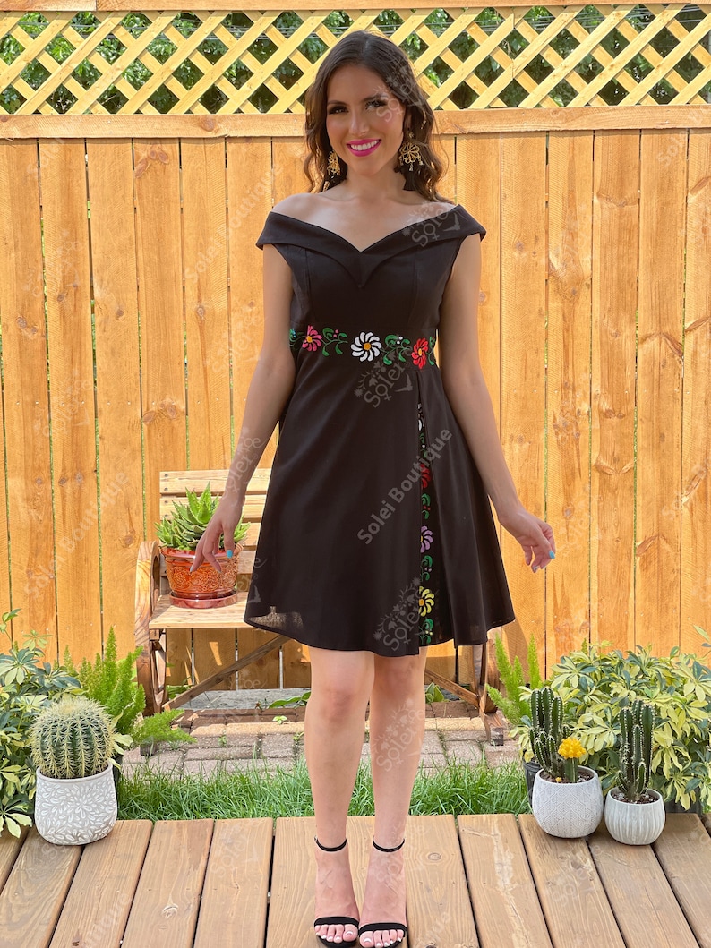 Mexican Princess Cut Dress. Hand Embroidered Mexican Dress. - Etsy