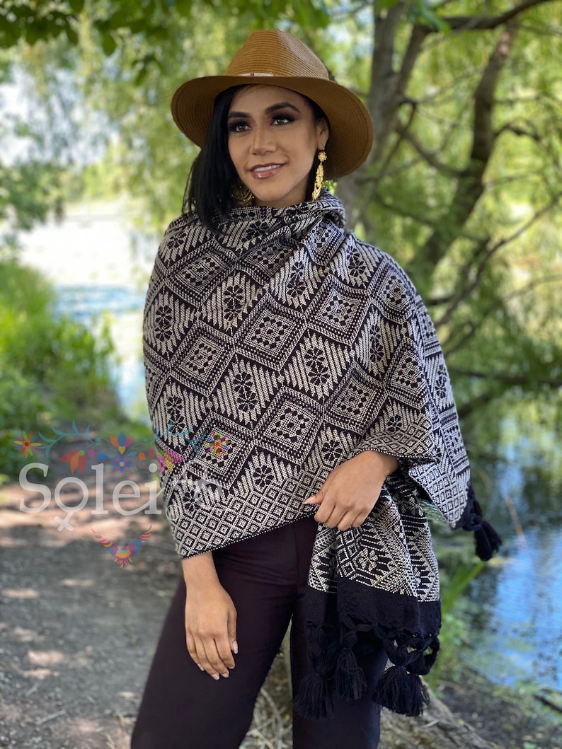 Mexican Embroidered Shawl. Mexican Traditional Shawl. Mexican Design ...