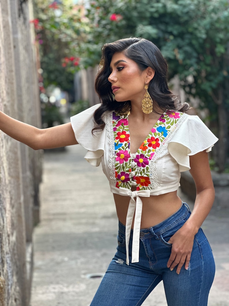 Floral Embroidered Crop Top. Mexican Embroidered Floral Top. - Etsy