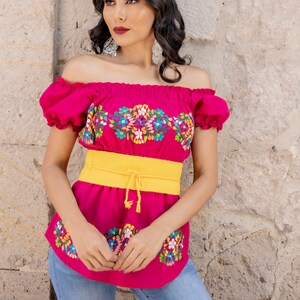 Floral Embroidered Mexican Top. Size S - 2X. Typical Mexican Top ...