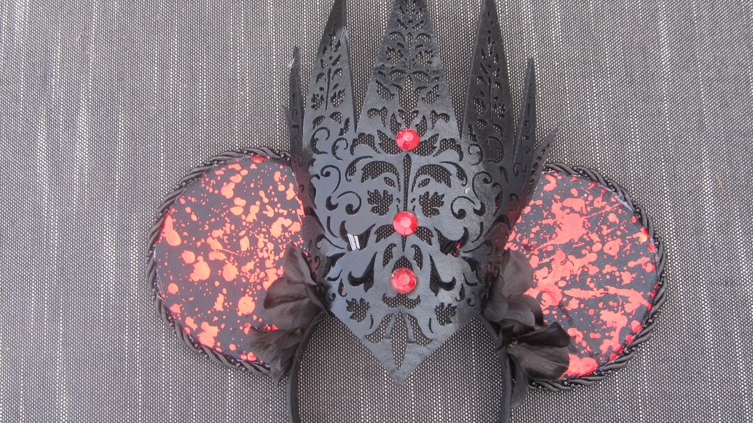 Evil Red Queen - Etsy