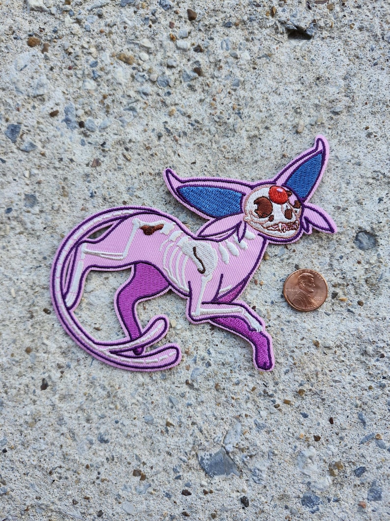 Espeon & Umbreon Skelett Aufnäher - Spooky Pokémon Gestickte Aufnäher ...
