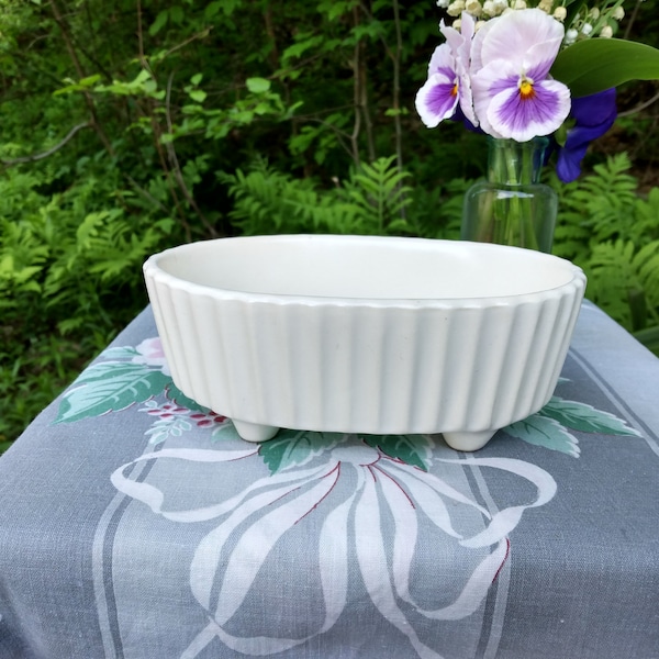 Hull Pottery Planter - Etsy