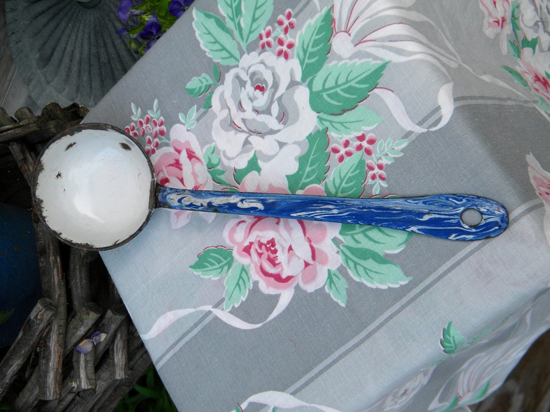 Vintage 1930's Blue Enamel Spatterware Long Handle Ladle Spoon ...