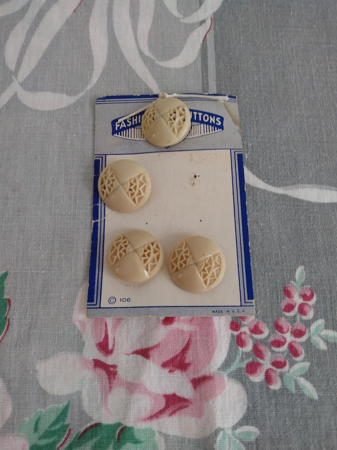 Vintage Fashions Brand Button by Le Chic Card 4 Carved Shank Ivory ...