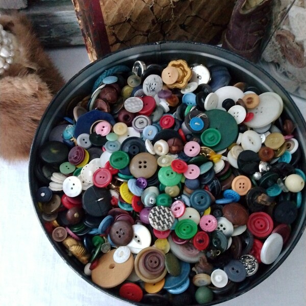 1940s Buttons - Etsy