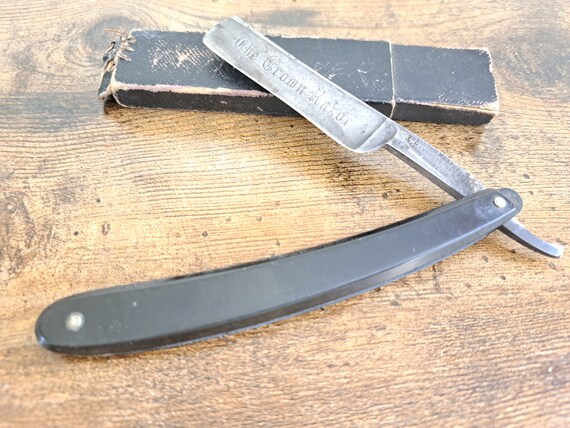 Vintage Straight Razor Shave