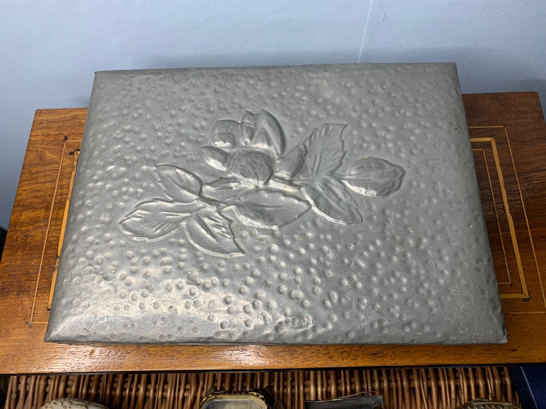 Vintage Pewter Keepsake/jewellery/cigar / Cigarette Box With Repousse ...