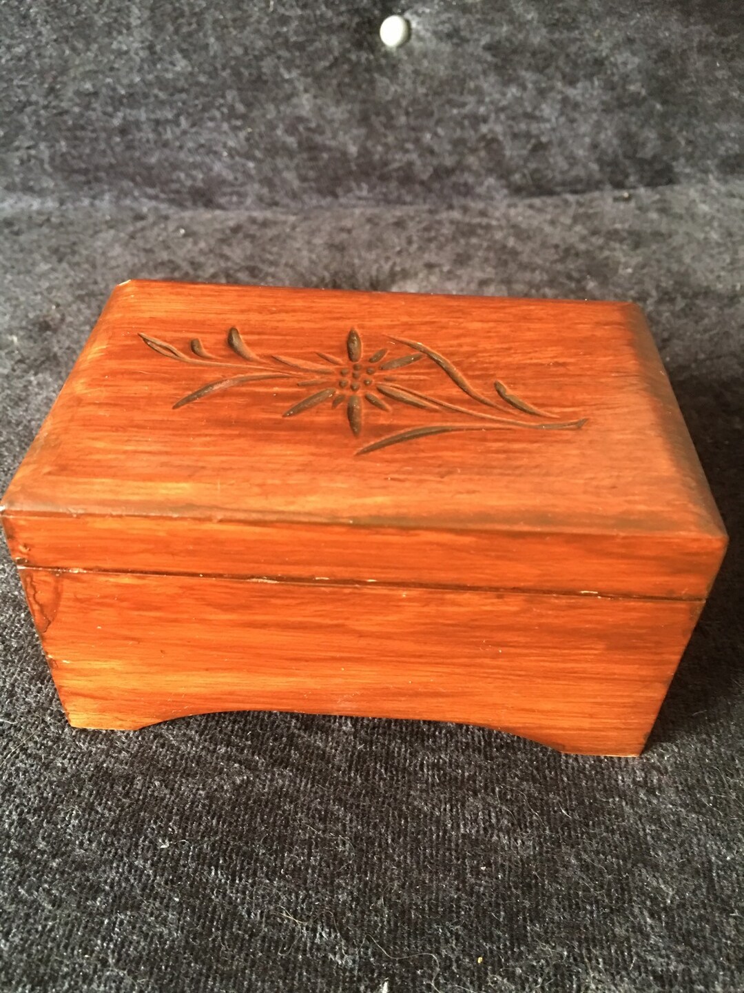 Rare Smaller Sized Vintage Black Forest Music Box With Edelweiss Carved ...