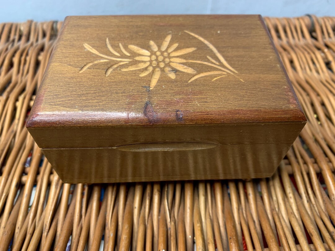 Vintage Black Forest Music Box With Hand Carved Edelweiss Flower - Etsy