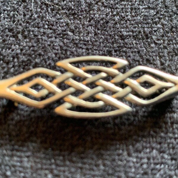 Celtic Knot Brooch - Etsy