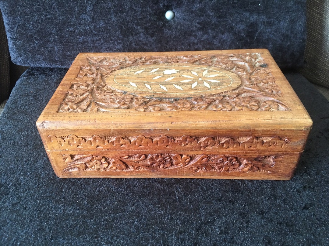 Vintage Hand Carved Hardwood Box With Carved Leaves and Flowers With ...