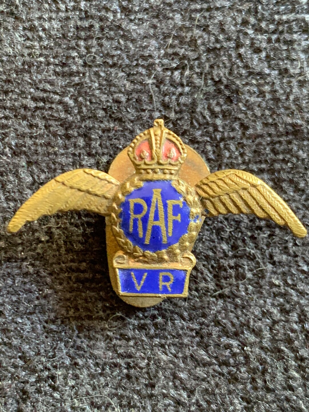 Vintage WW2 RAF VR Button Hole Badge - Etsy