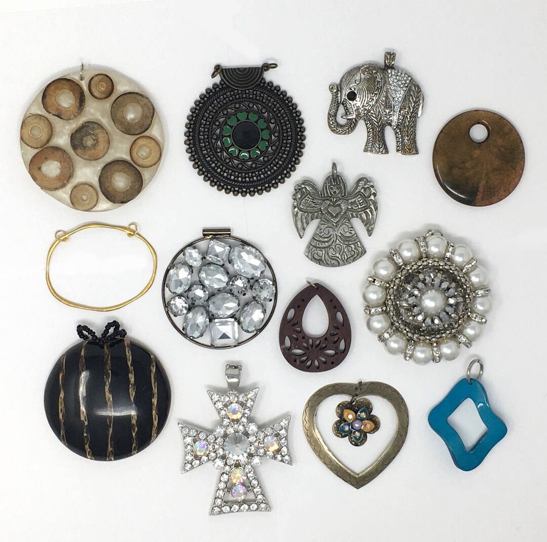 Oversized and Large Pendant Lot, 13 Mixed Vintage to Now Pendants of ...